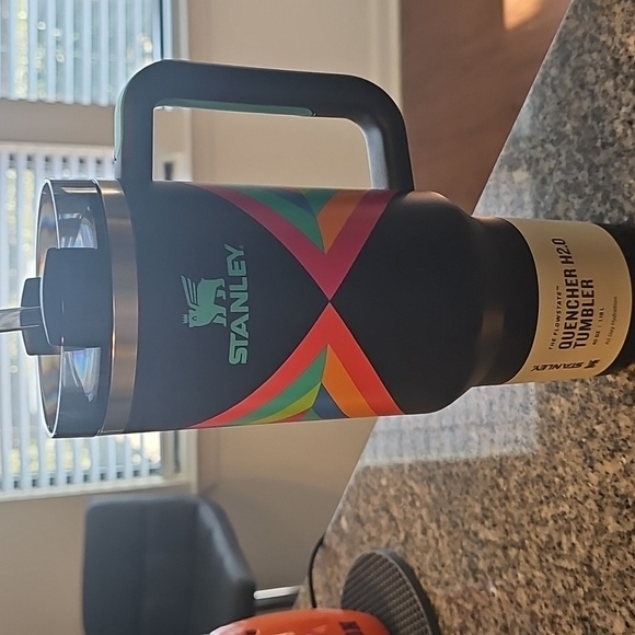 Stanley | Other | Stanley Hyper Geo 4 Oz Tumbler Dsg Exclusive Nwt ...